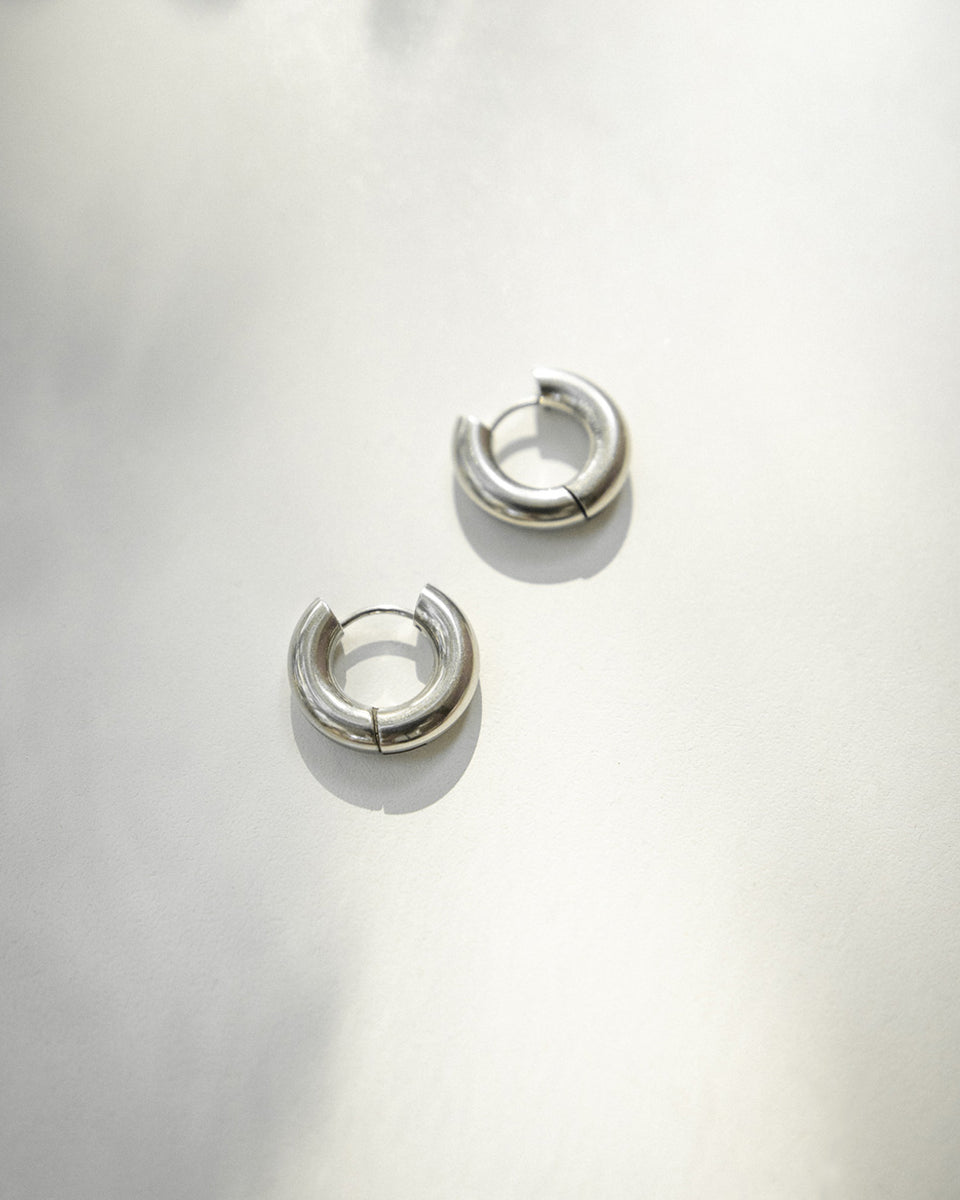 KIYO Clicker Hoops in Silver– The Hexad
